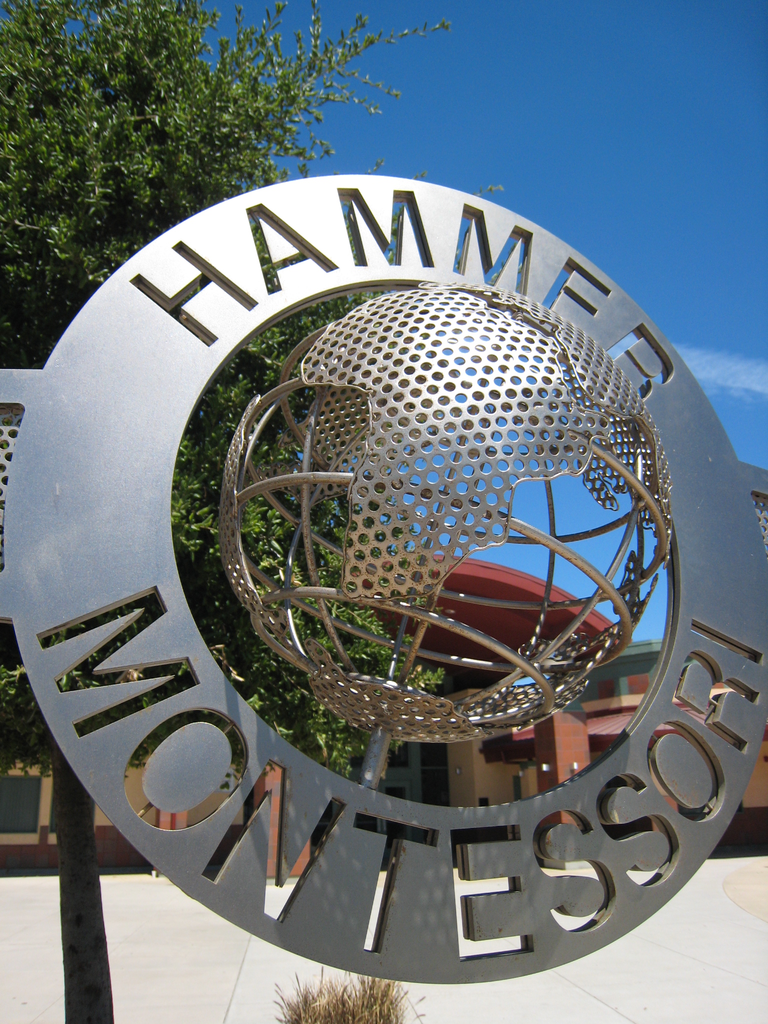 Artik - Hammer Montessori Sign